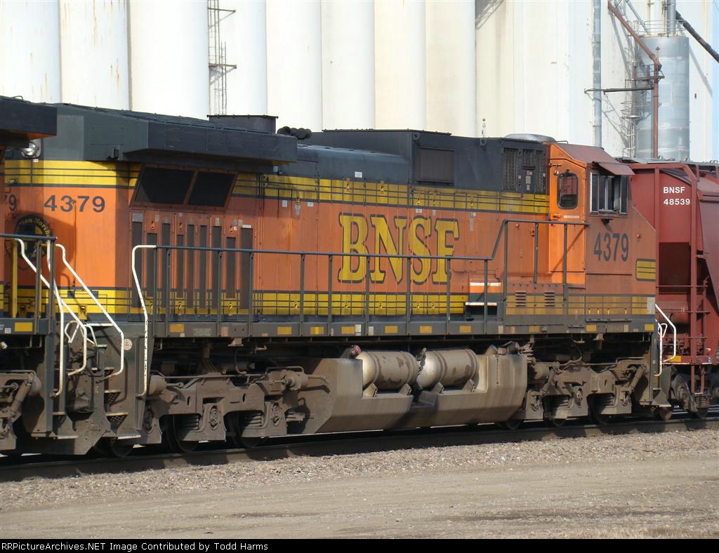 BNSF 4379